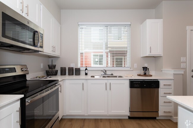 Evergreen Village at Delta Ridge Apartments For Rent in Eugene, OR ...