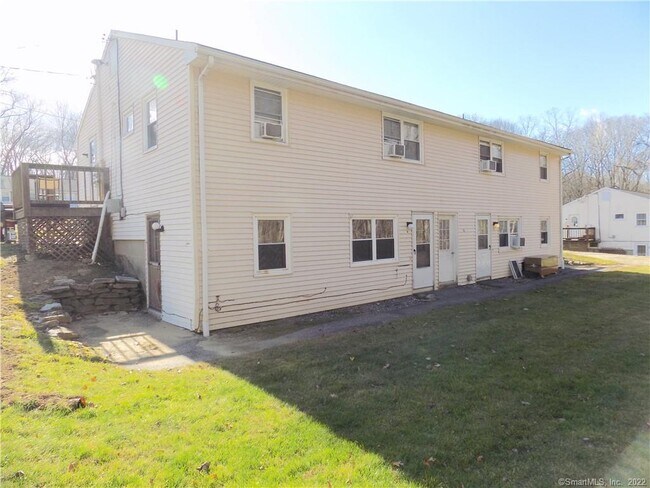 7 White Oak Rd Condo Unit B - Condo for Rent in Mansfield, CT | ForRent.com