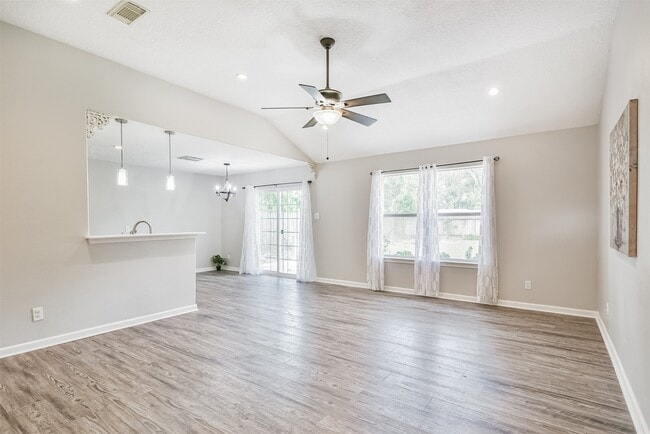 5703 Alpine Heights Dr Off-Campus Housing, Porter, TX