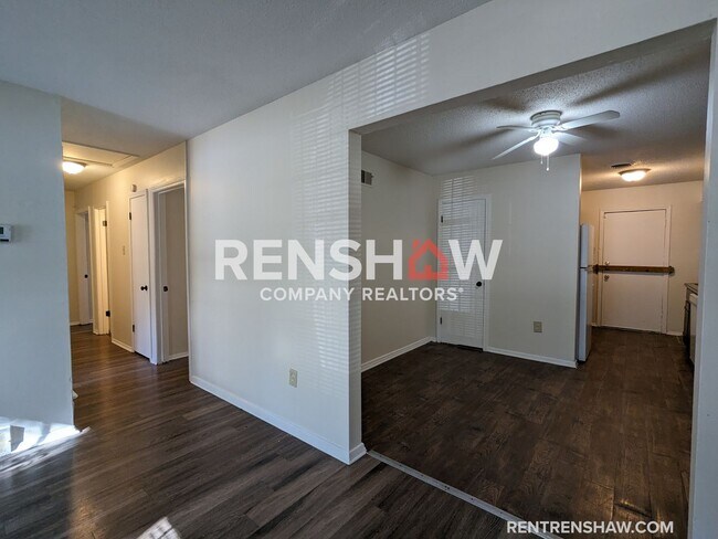 Charming Home in Raleigh / Frayser Now Ava... - House Rental in Memphis ...