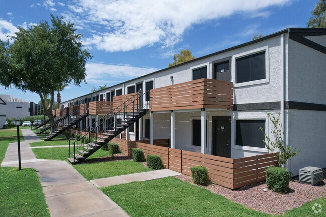 Collins Off Colter Apartments - Phoenix, AZ | ForRent.com