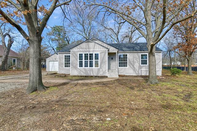 1313 E Lamar St House - House Rental in Sherman, TX | ForRent.com