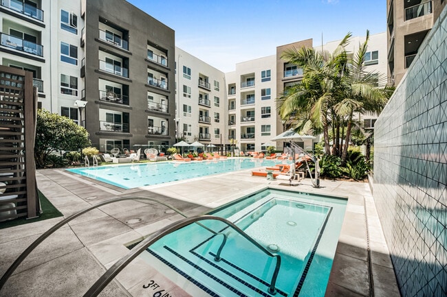University of California Irvine | Off-Campus Housing Search