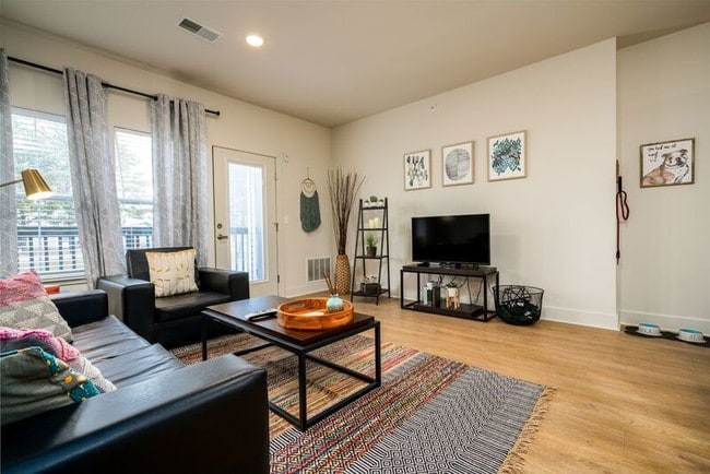 The Rocks Apartments For Rent in East Lansing, MI | ForRent.com