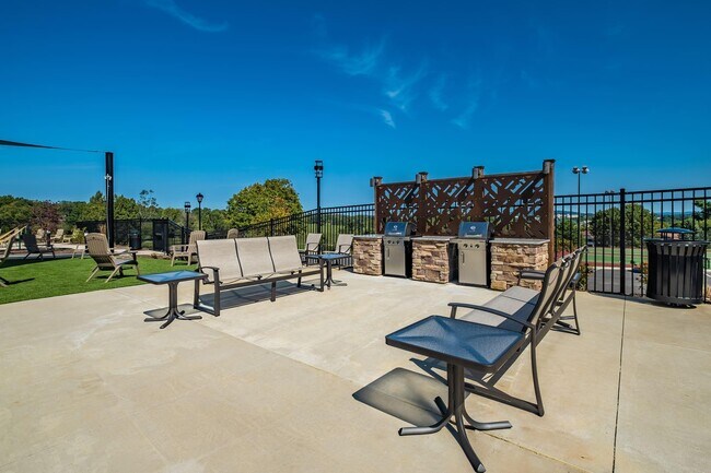 Foxridge Apartment Homes | Virginia Tech | Off-Campus Housing Search