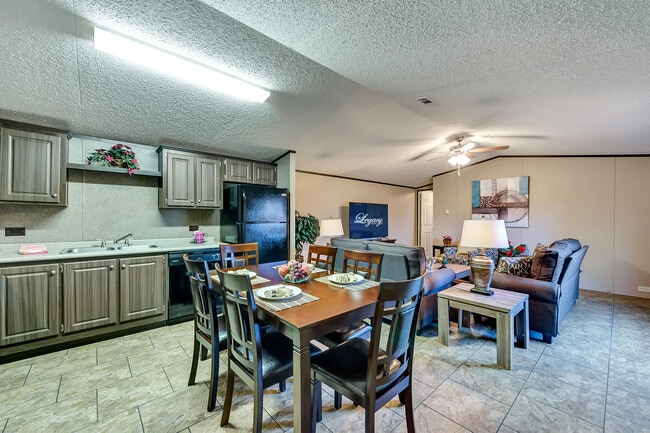 Pearce Point Mobile Home Park Off-Campus Housing, Albany, GA