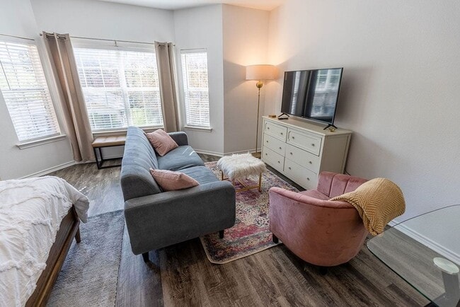 Square9 Apartments - Denton, TX | ForRent.com