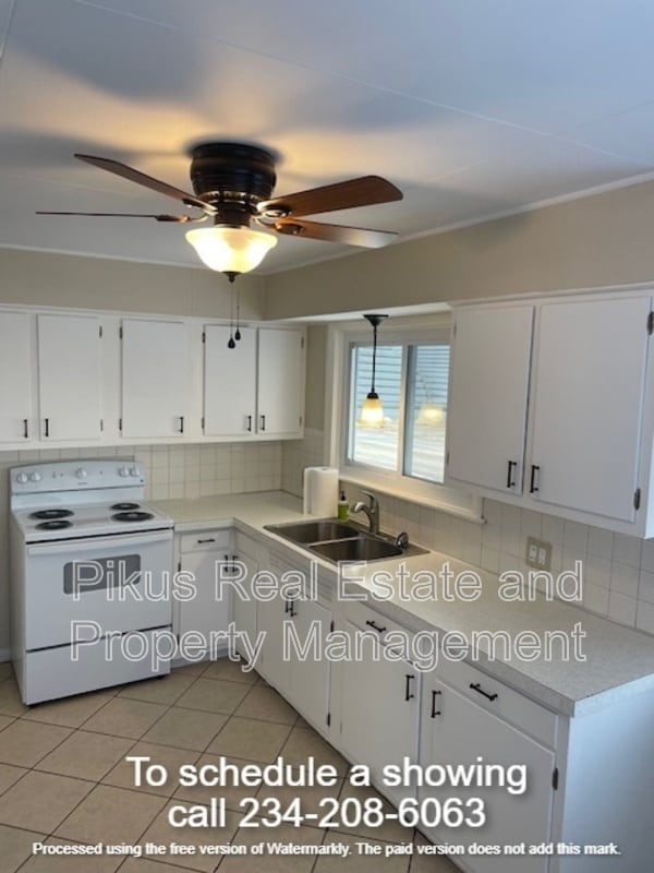 1434 Osage Ave Off-Campus Housing, Akron, OH