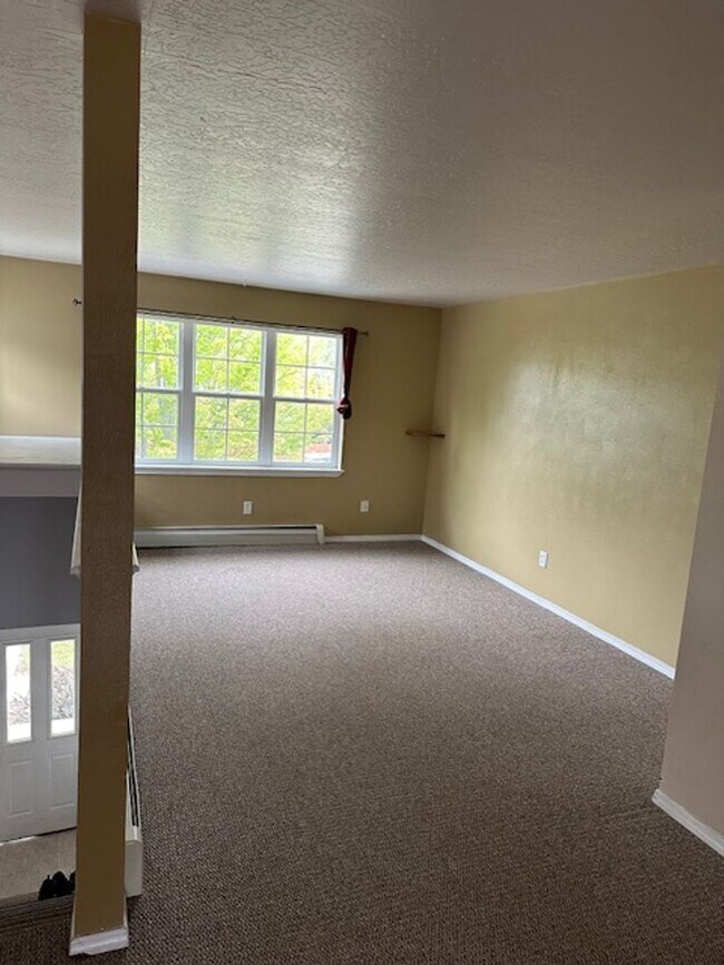 2 Bedroom condo on North Side Unit H - Condo for Rent in Missoula, MT ...