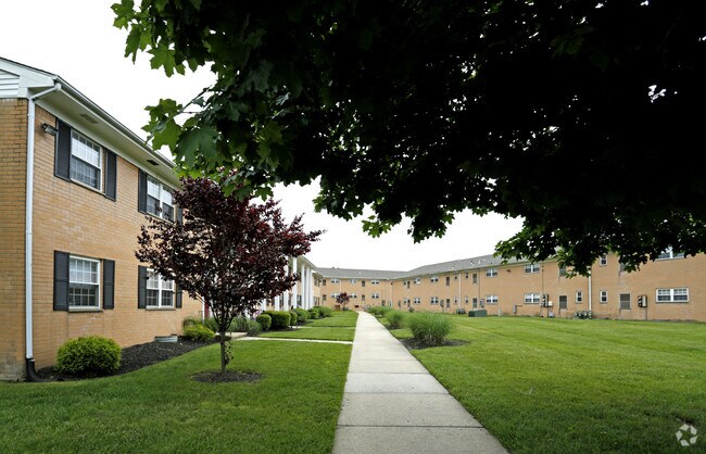 Sterling Glen Apartments For Rent in Lumberton, NJ | ForRent.com