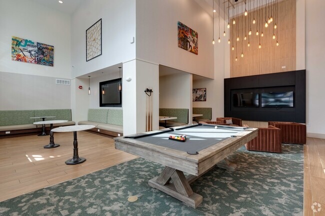 The Metropolitan Gainesville Apartments | University of Florida | Off ...