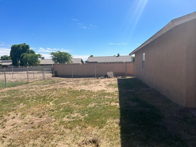 Three Bedroom Cibola Home on a large Lot - House Rental in Yuma, AZ ...