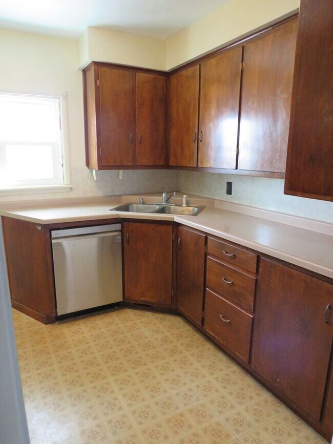 3220 Primrose St Rental - Casas en Alquiler - Eau Claire, WI | ForRent.com