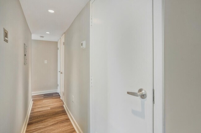 2900 Pomeroy Rd SE Condo Unit NEW Parkchester - Condo for Rent in ...