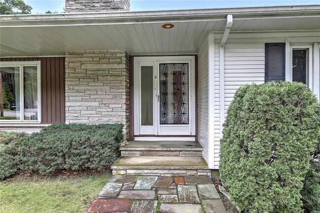 5 Appian Way - House for Rent in Johnston, RI | ForRent.com