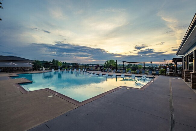 Foxridge Apartment Homes | Virginia Tech | Off-Campus Housing Search