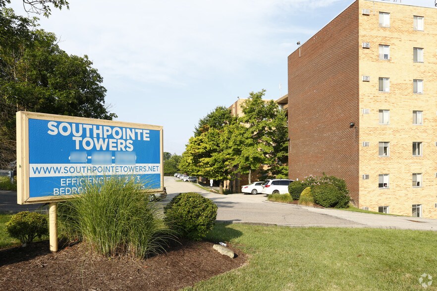 Southpointe Towers | Pittsburgh, PA | Starting at $670 | ForRent.com