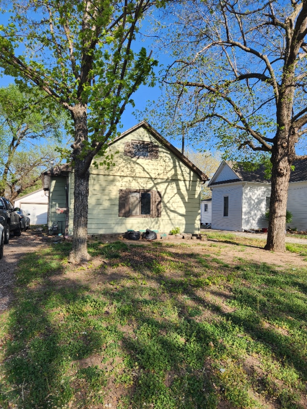 217 N Elm St House - House Rental in Wellington, KS | ForRent.com