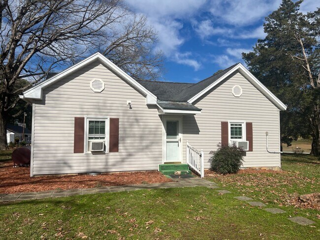 3 Bed | 1 Bath House in Raleigh with Large... Rental - House Rental in ...