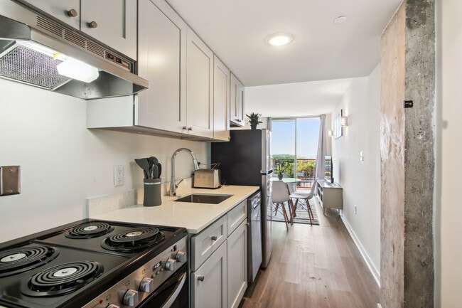 Highrise NOLA Apartments - New Orleans, LA | ForRent.com