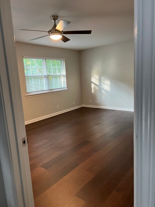 353 Huntington Ridge Dr Off-Campus Housing, Nashville, TN