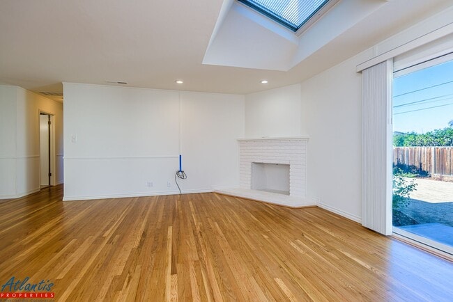 Gorgeous Home | Desirable Location Off-Campus Housing, Mountain View, CA