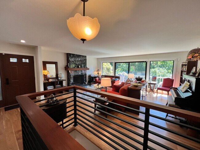 WONDERFUL FOUR BEDROOM THREE BATH HOME WIT... - House Rental in San ...