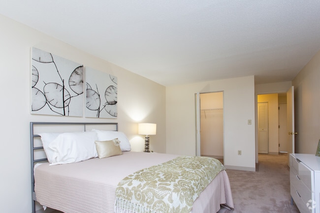 Harbor Point Apartments - Boston, MA | ForRent.com