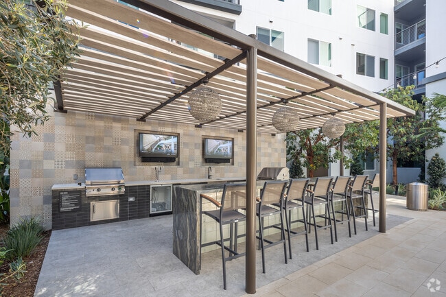 Chapman University | Off-Campus Housing Search