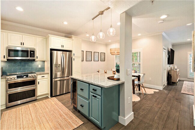 801 S Oregon Ave Unit APT A Off-Campus Housing, Tampa, FL