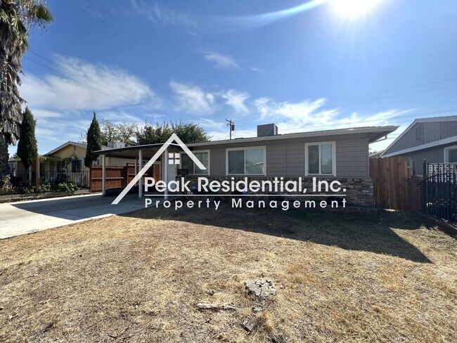 Updated 3bd/1ba North Sacramento House Wit... - House Rental in ...