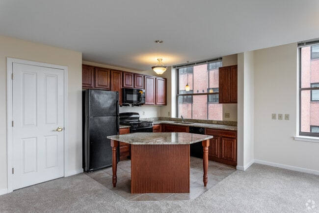 Hollander Apartments - Hartford, CT | ForRent.com