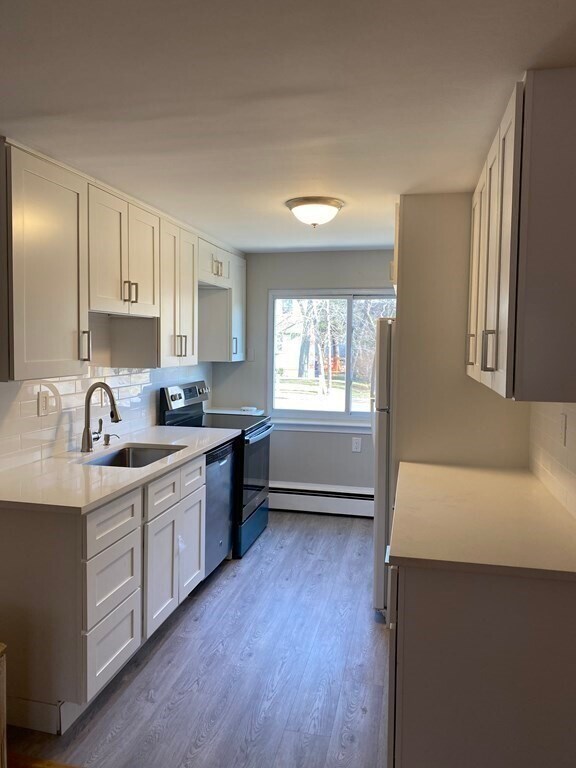 22 Concord Ave Townhome - Townhome Rental in Canton MA | ForRent.com