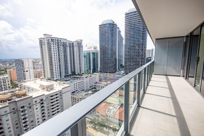 1000 Brickell Plaza Condo For Rent in Miami, FL | ForRent.com