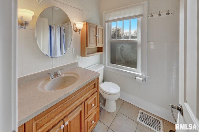 2601 W Kenwood Ave Rental - House Rental in West Peoria, IL | ForRent.com