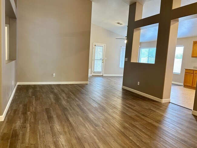 Single Story Home with CASITA in Green Val... - House Rental in ...