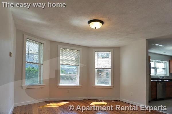 Somerville/Spring Hill - 4 Bedroom - Dishw... Townhome - Townhome ...