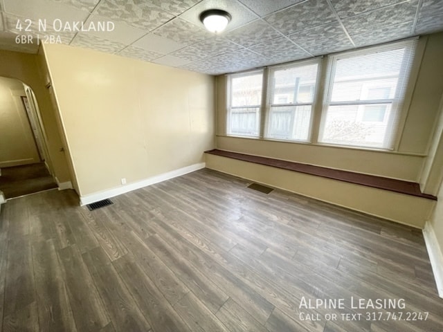 6 Bedroom detached garage/workshop combo (... - House Rental in ...