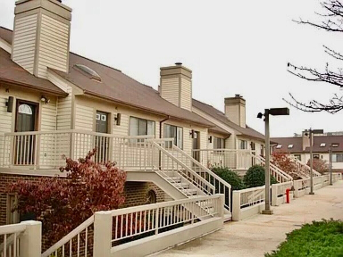 59 Hawthorne Ct NE Unit 59.1345099 - Washington, DC | ForRent.com