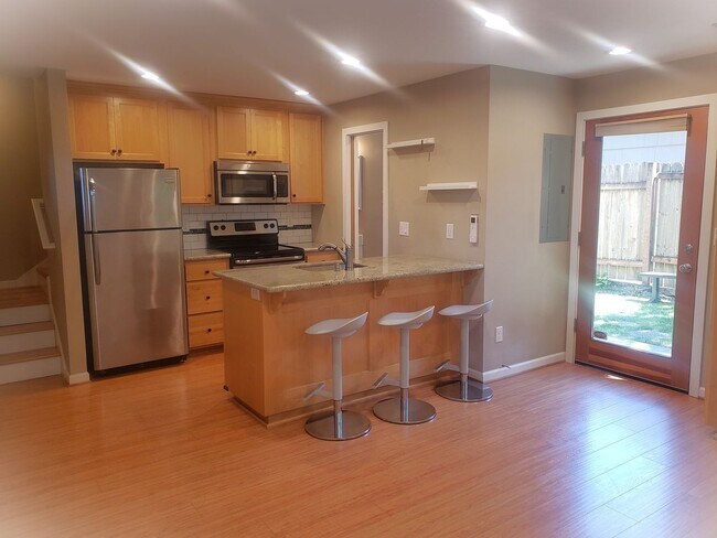 Two Story Modern Home in Heart of SE Portland - House Rental in ...