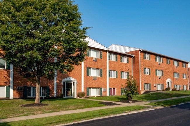 Rockside Place Apartments - Garfield Heights, OH | ForRent.com