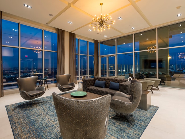 Latitude Med Center Apartments | Rice University | Off-Campus Housing ...