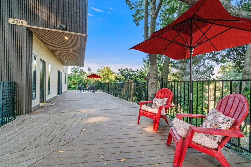 2315 Loma Vista Pl - House for Rent in Los Angeles, CA | ForRent.com