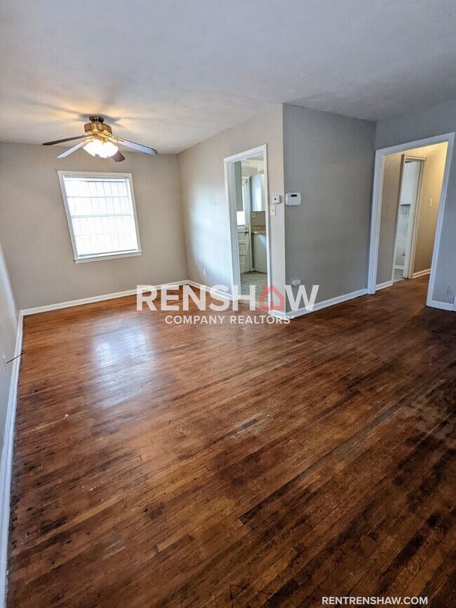 Classic 3/1 Home In The Coro Lake Area Now... - House Rental in Memphis ...