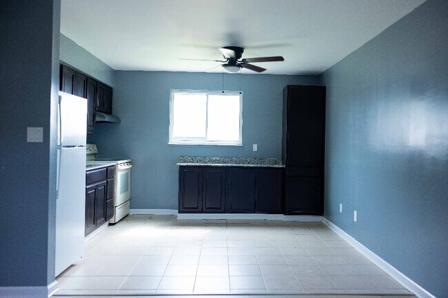 8022 Beech Ave Unit #1 Off-Campus Housing, Cincinnati, OH