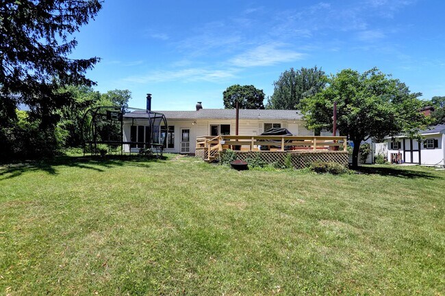 Luxurious Living in Timonium: Impeccable S... - House Rental in ...