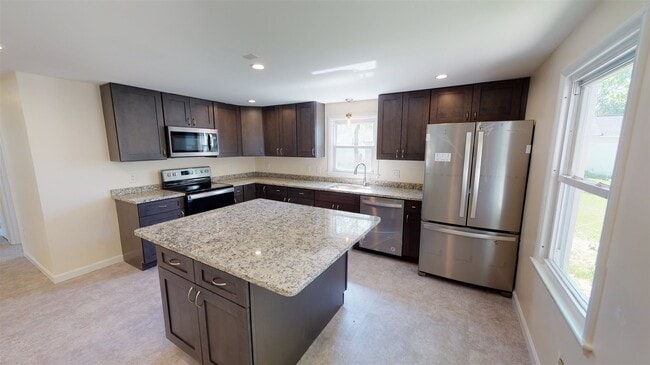 30 Paul Ave Off-Campus Housing, Nashua, NH