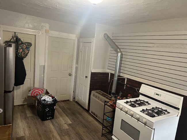 382 River St Apartment Unit 2 - Woonsocket, RI | ForRent.com