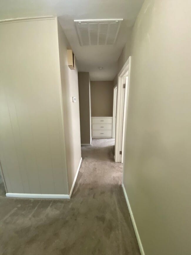 1953 S Missouri Ave Off-Campus Housing, Springfield, MO