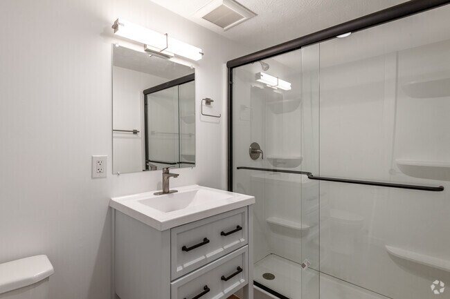 Case Western Reserve University | Off-Campus Housing Search